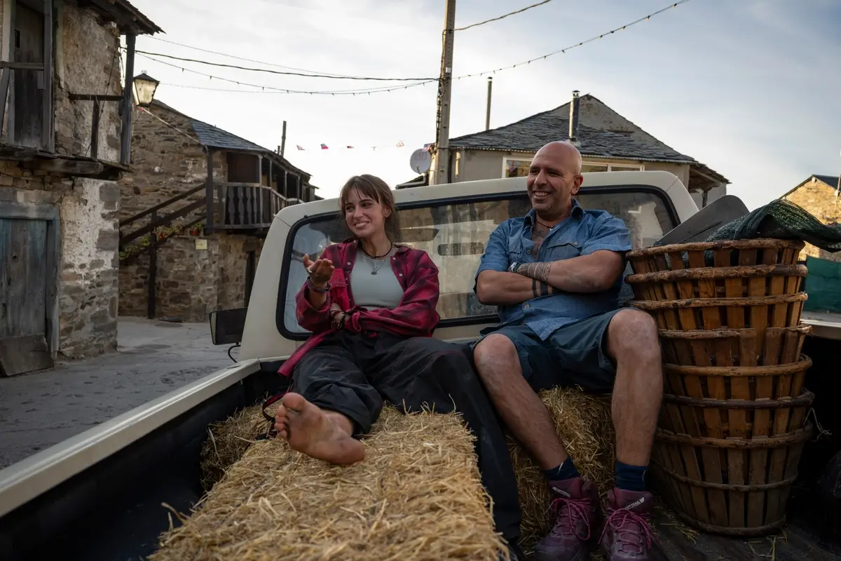 Buen camino, la recensione: Checco Zalone al confine tra buonismo e ...