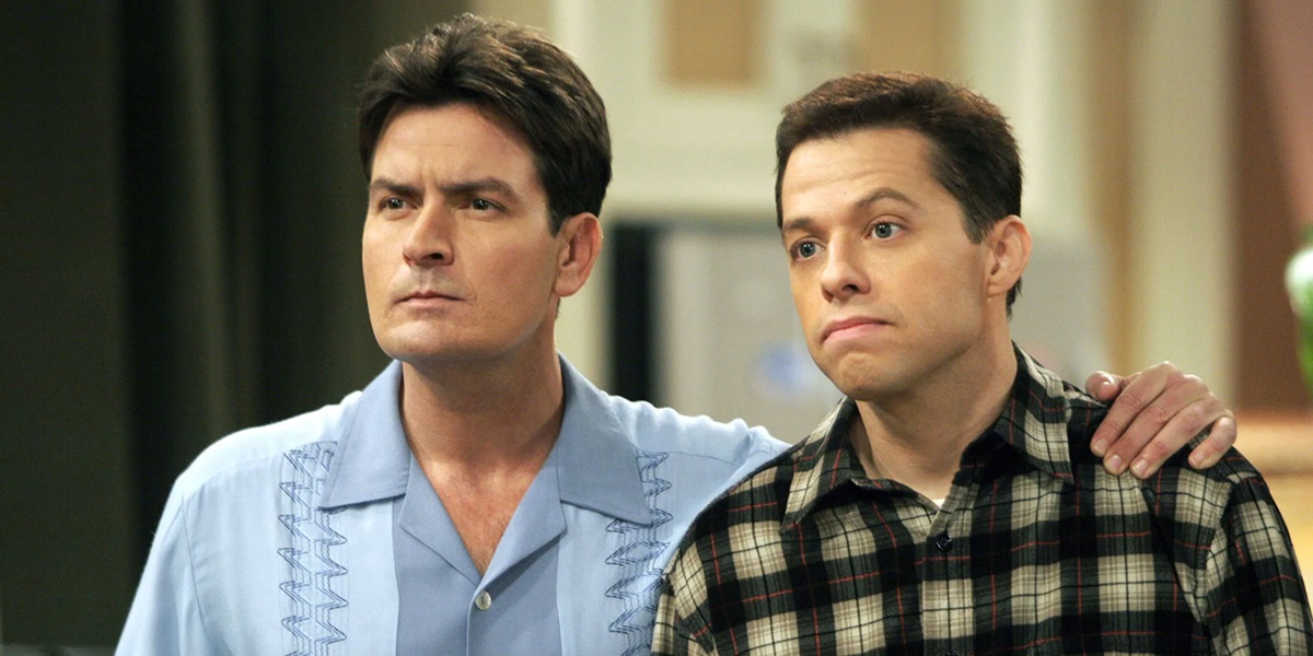 Due uomini e mezzo: Jon Cryer augura a Charlie Sheen il meglio, ma non ...