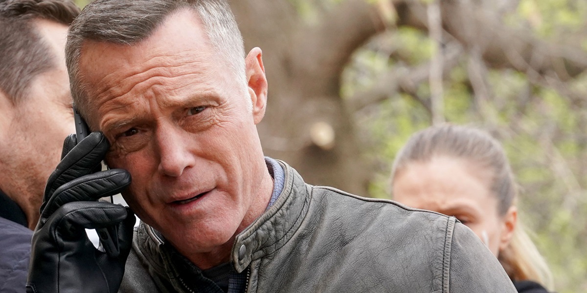 Chicago PD 12: Jason Beghe spera in nuovi arrivi nel team al centro della trama - Badtaste