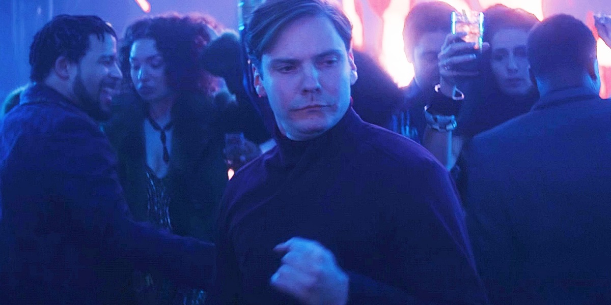 Il barone Zemo balla... e internet lo adora: ecco i migliori meme sulla ...