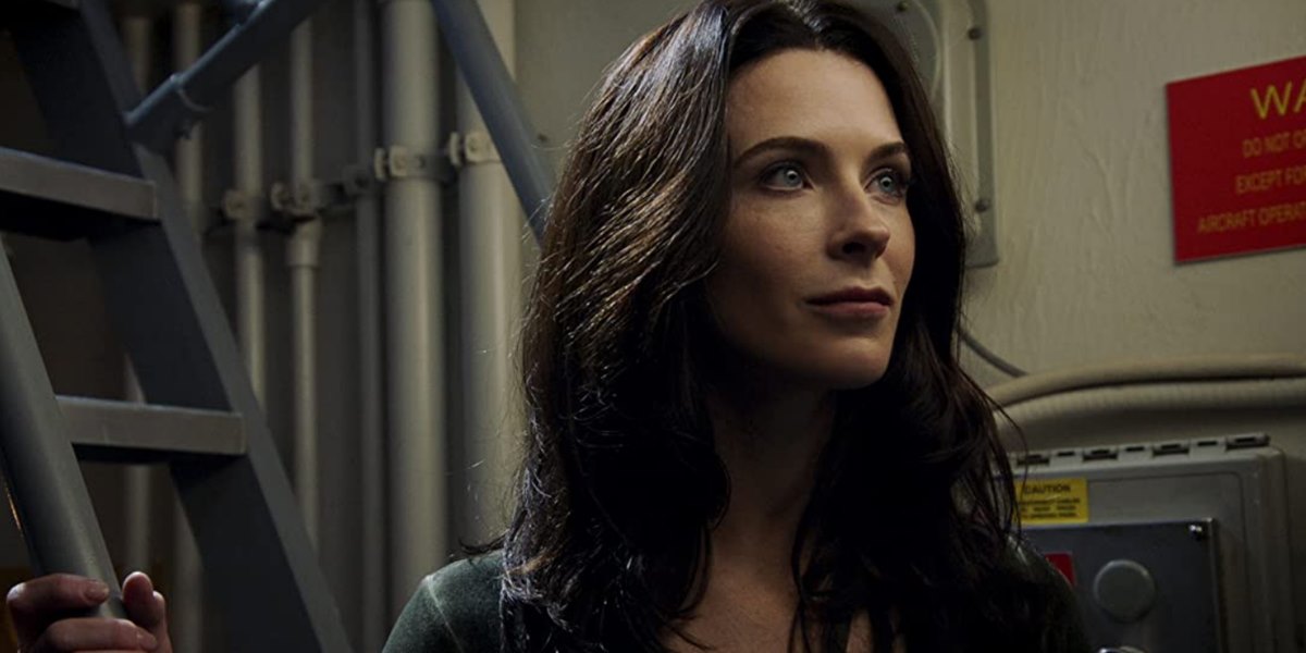Batwoman: Bridget Regan avrà il ruolo di Poison Ivy nella serie targata ...