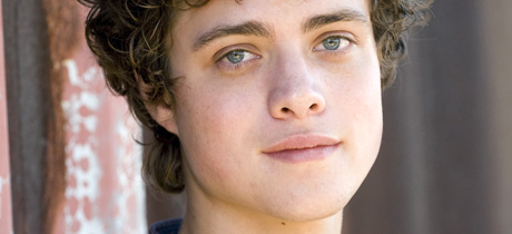 Douglas Smith da Percy Jackson a Terminator: Genesis - BadTaste